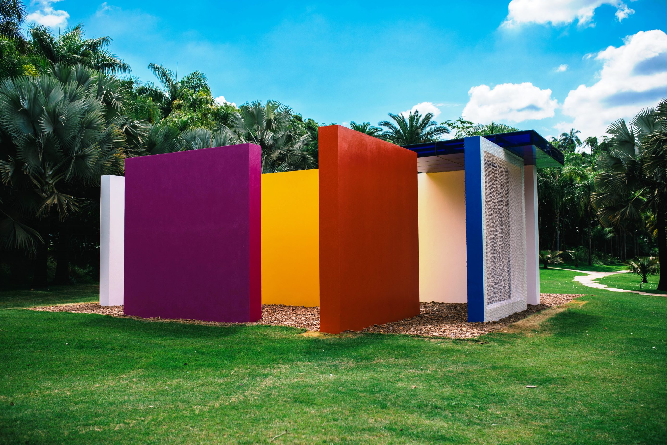 Hélio Oiticica, Invenção da cor, Penetrável Magic Square #5, De Luxe ...